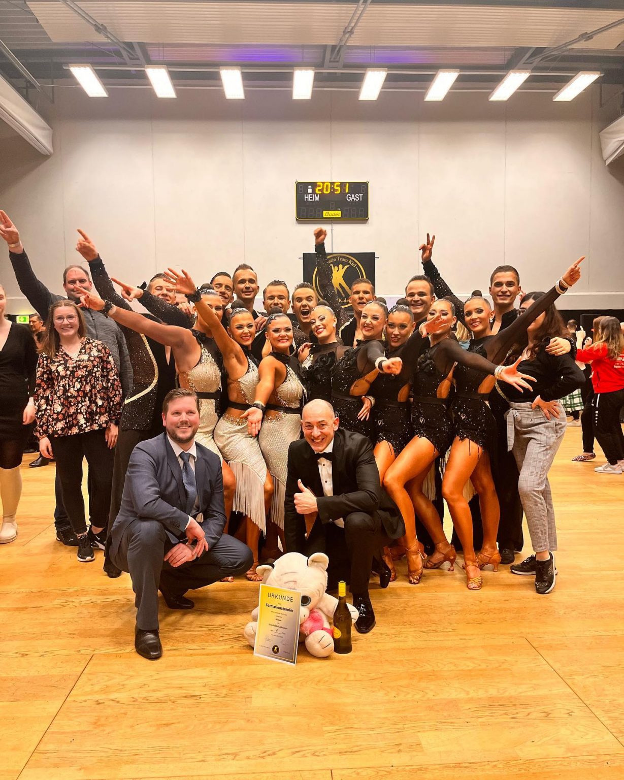 Grün-Gold-Club Bremen erneut Weltmeister – 14. WM-Titel in Wien - Tanzen in Bremen und ...