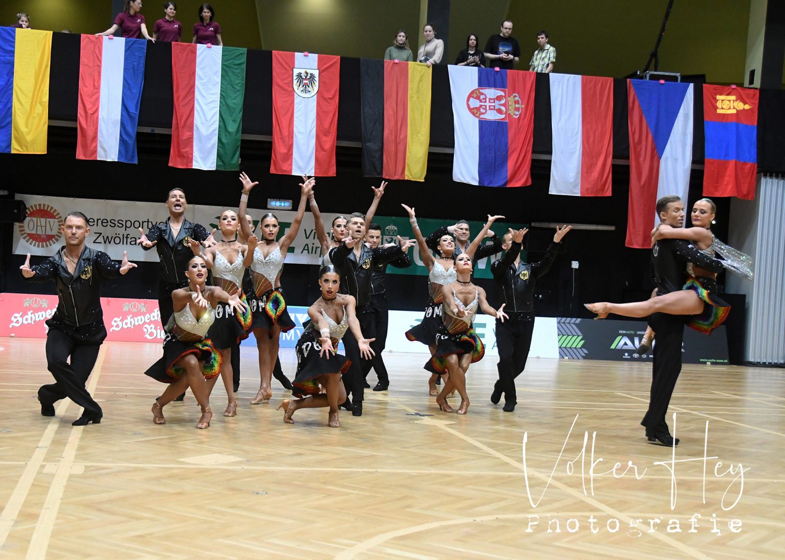 Grün-Gold-Club Bremen erneut Weltmeister – 14. WM-Titel in Wien - Tanzen in Bremen und ...